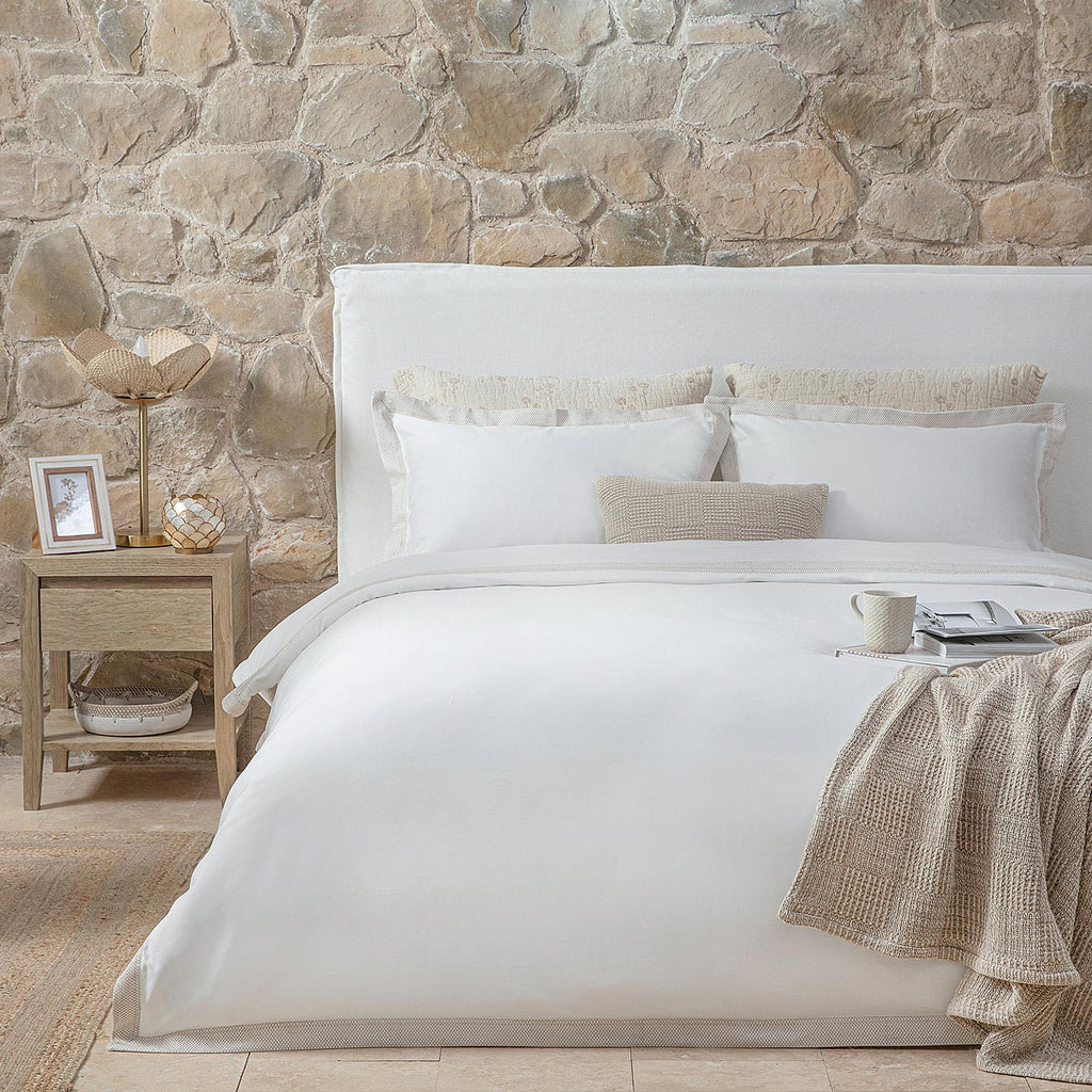 Bedroom - Chakra International